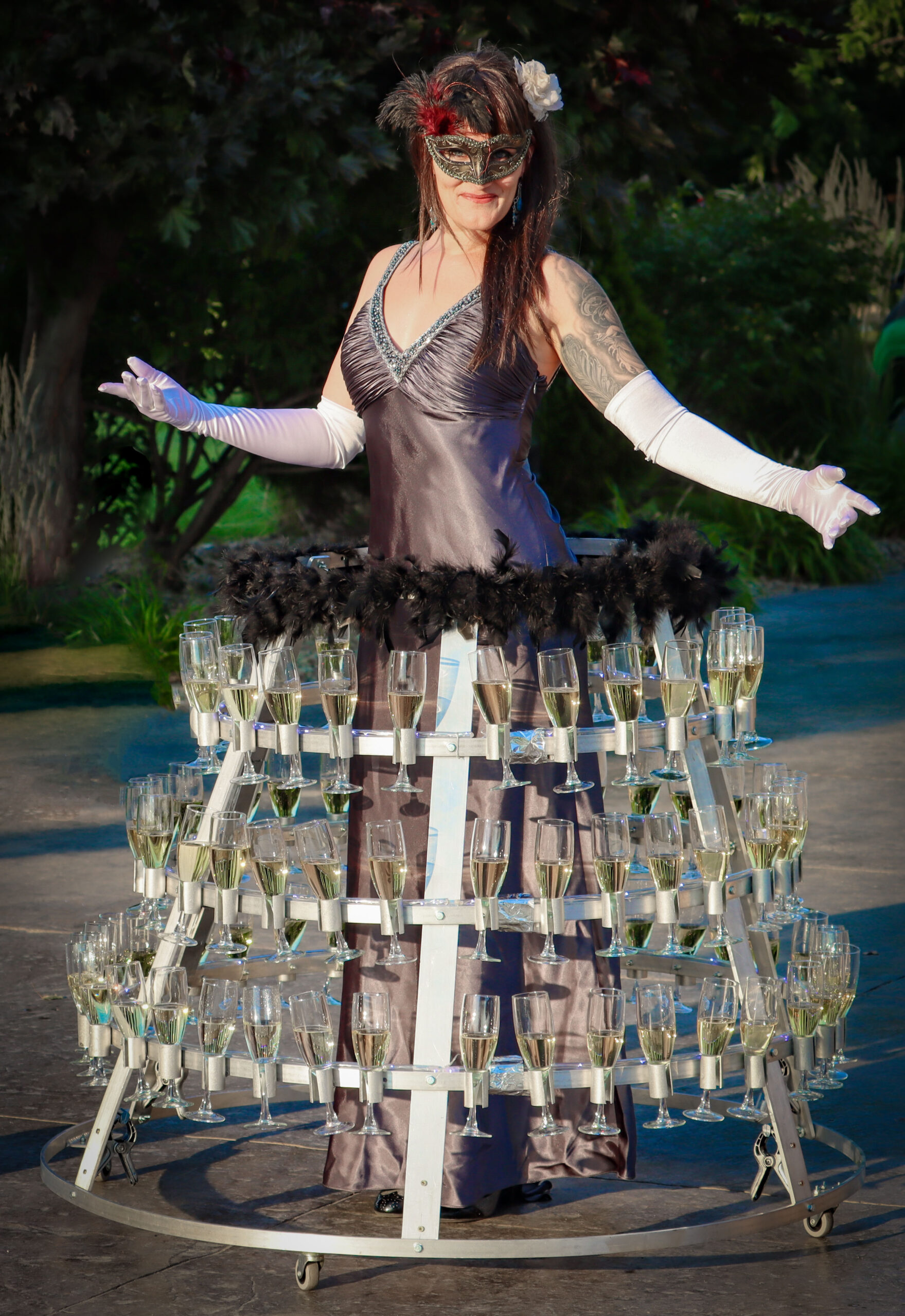 Strolling Tables & Champagne Dress - Kinshira Entertainment