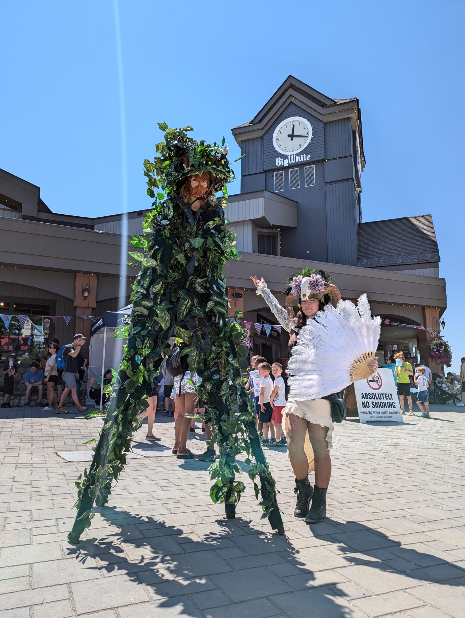 Roving Entertainers & Stilt Walkers - Kinshira Entertainment